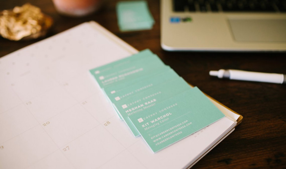 What to Put on a Personal Business Card (+ A Template) | Career Contessa