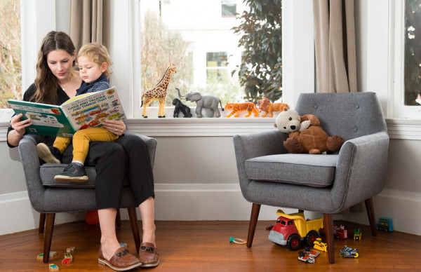 4 Tricks Working Moms Use to Strike a Work-Life Balance | Career Contessa