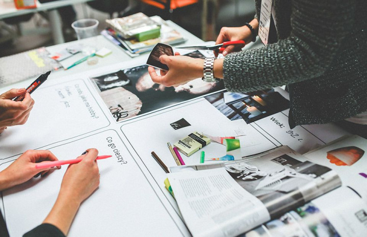 How to Create + Send a Dazzling Work Portfolio | Career Contessa