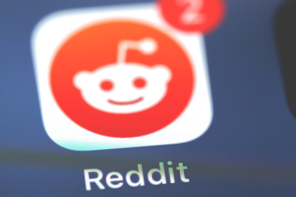 23 Reddit Channels to Supercharge Your Career | Career Contessa