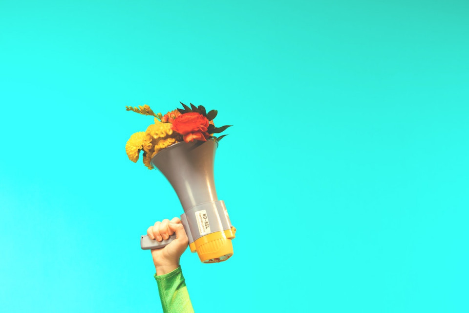 How to Use Mirroring When Communicating | Career Contessa