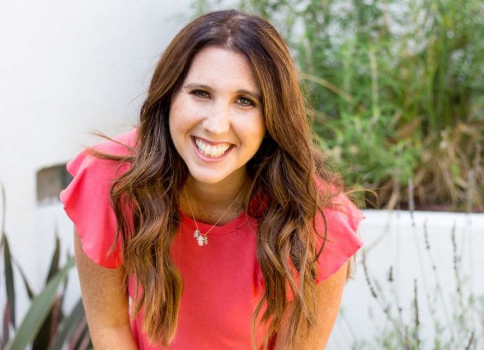An Interview With Abby Larson, Founder of Style Me Pretty | Career Contessa